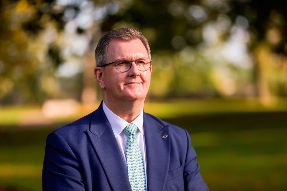 Donaldson confirms Irish Sea border talks with Labour leader Sir Keir ...
