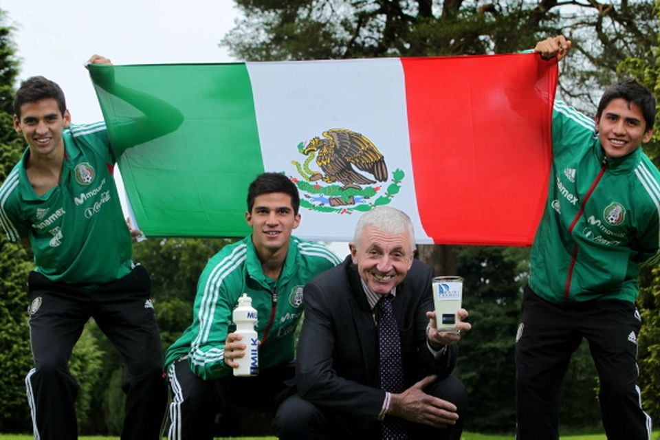 Dairy Council greets arrival of Milk Cup team with Mexican wave ...