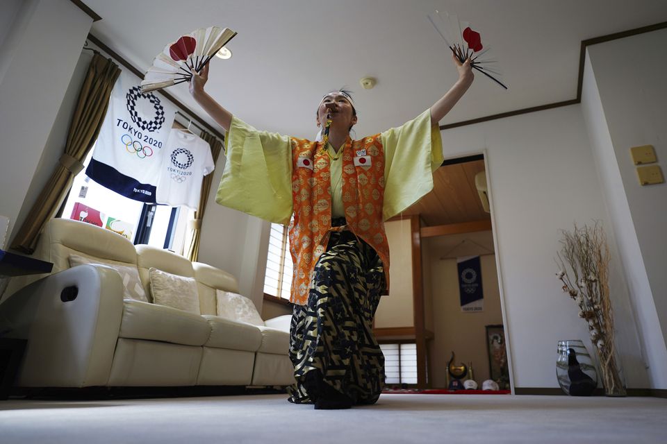 Super fan prepares for Tokyo Olympics without foreign supporters ...