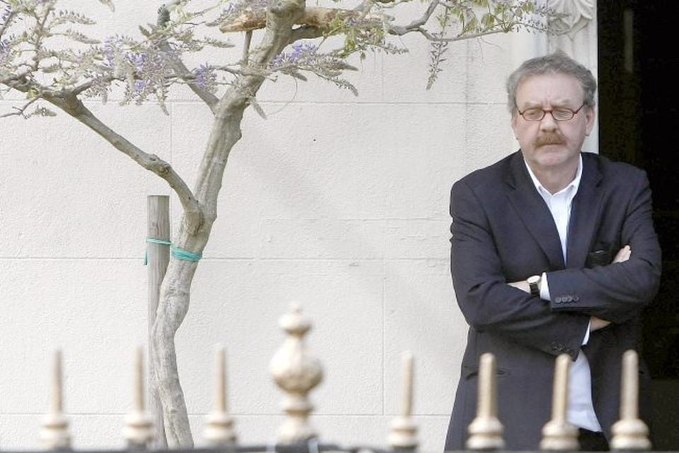 Grieving fans of Gerry Ryan remember ‘the man with the common touch ...