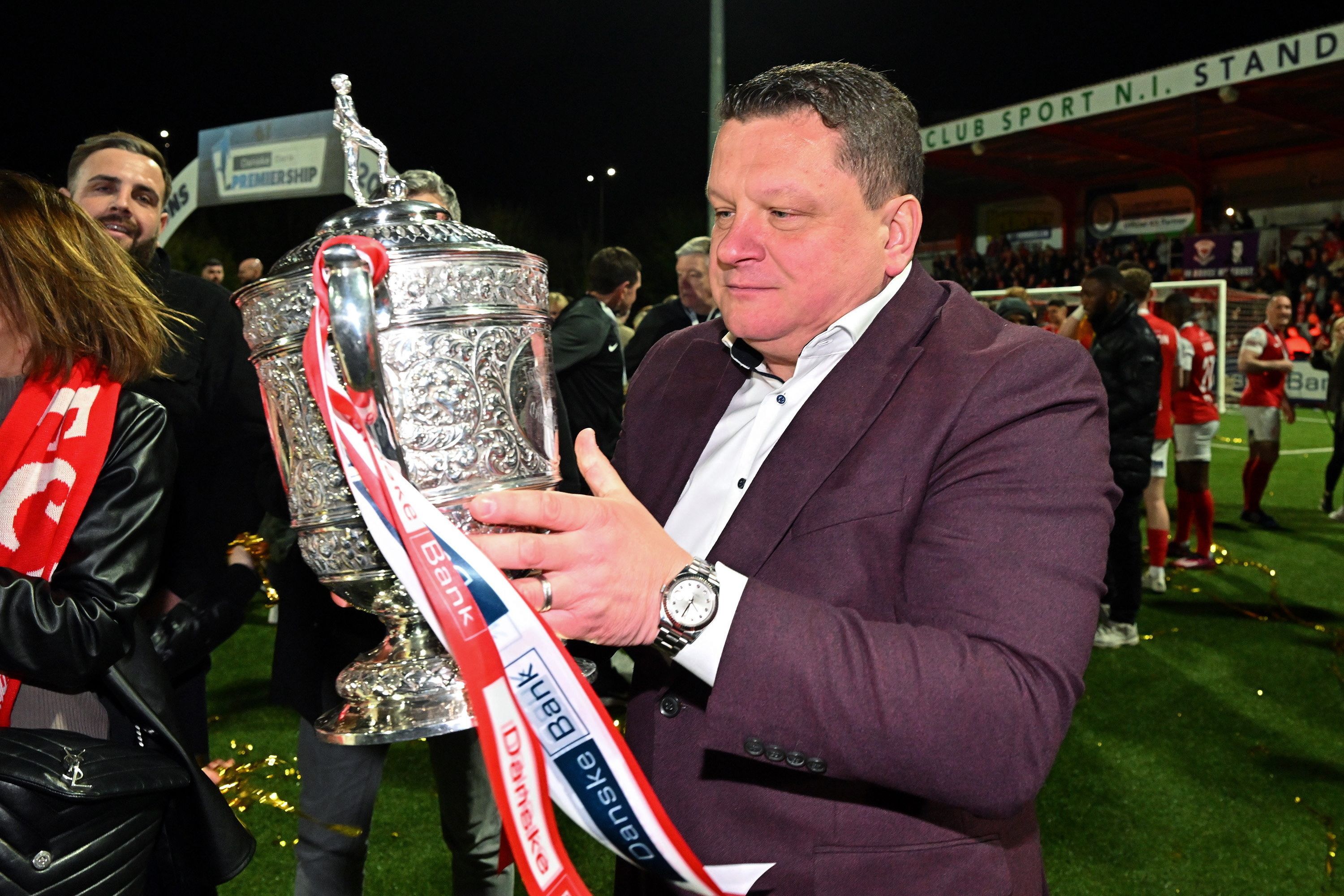 4G pitch failure means no Champions League music for Kenny Bruce and ...
