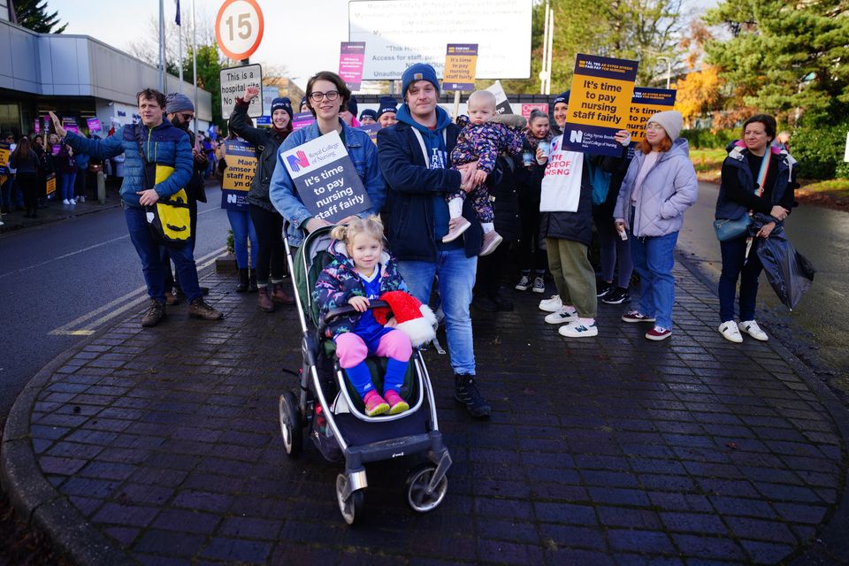 Nurse strikes after Christmas ‘highly likely’ if government maintains ...