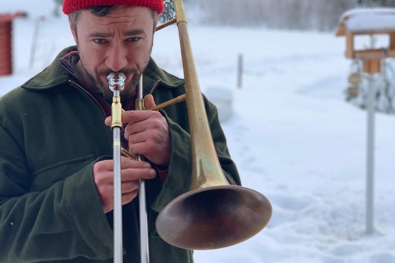 NI musician and George Ezra trombonist Matt Benson releases debut solo ...
