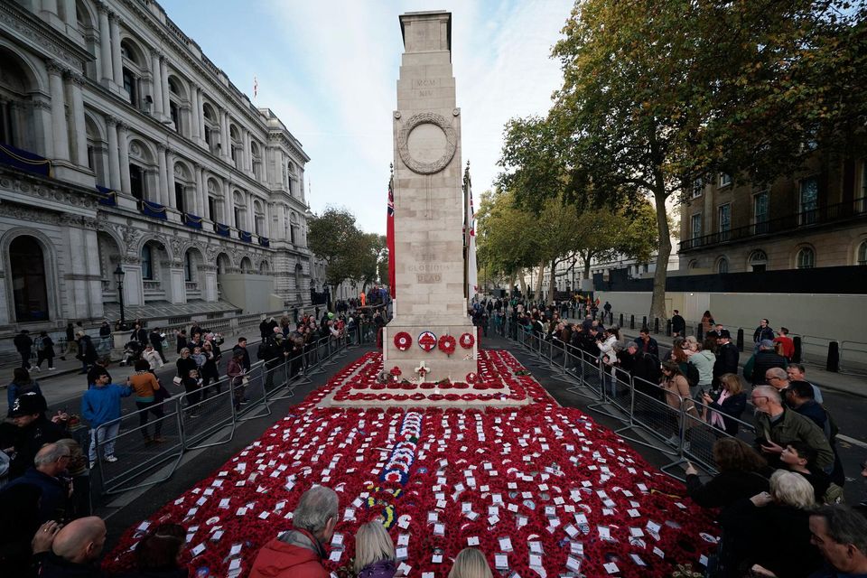 Thousands fall silent as mark of respect to fallen World War heroes on ...