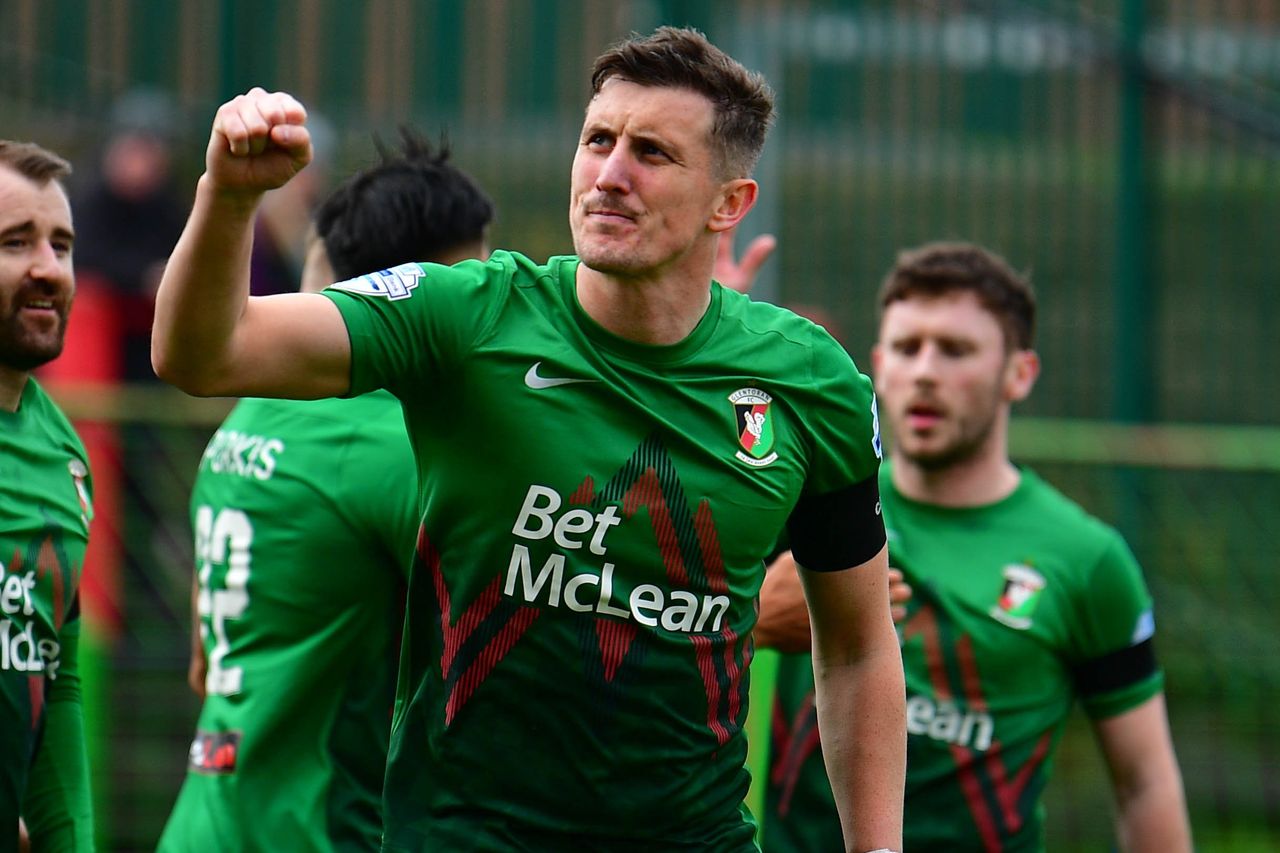 Irish League: Glentoran's Marcus Kane reveals support after death of ...