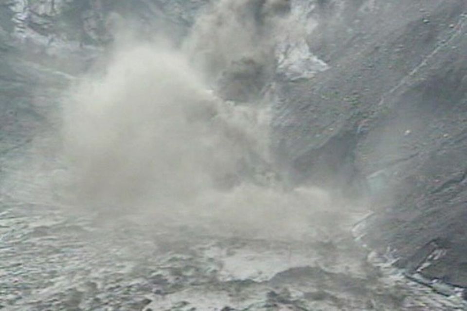 Volcano ash causes flight chaos | BelfastTelegraph.co.uk