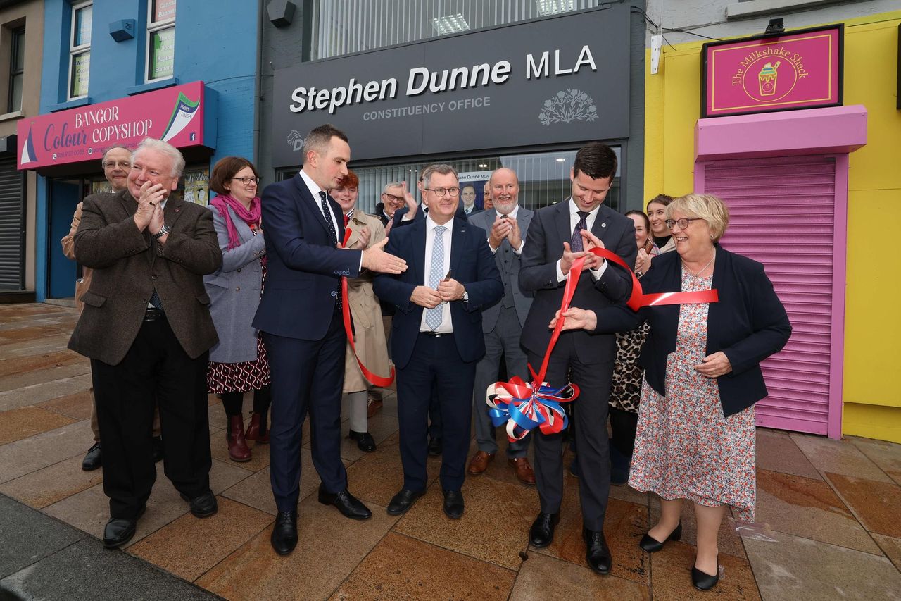 Jeffrey Donaldson officially opens new North Down DUP constituency ...