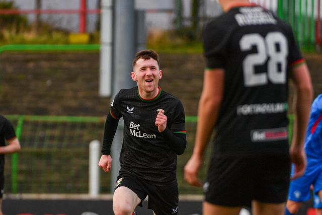Irish League Glentoran Coleraine: Oran Kearney eyeing move for Oval ...