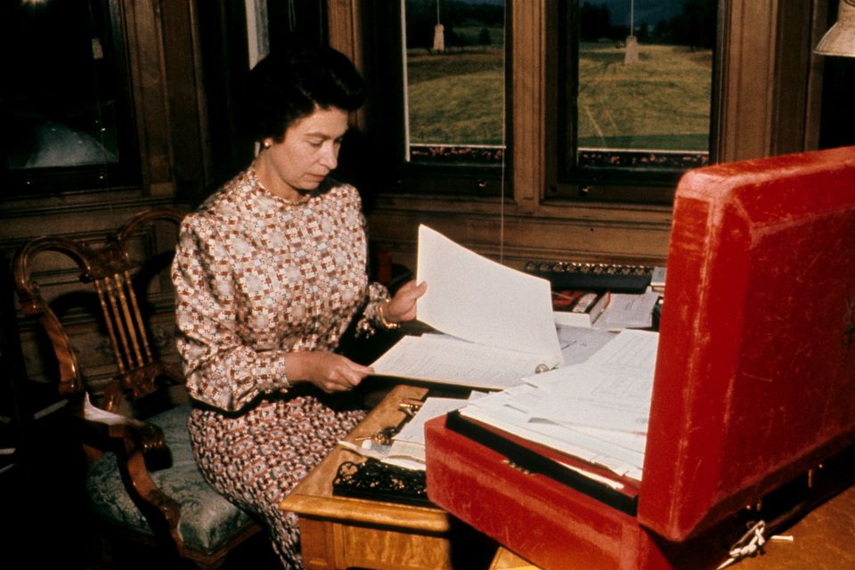 What is the story behind the monarch’s famous red box ...