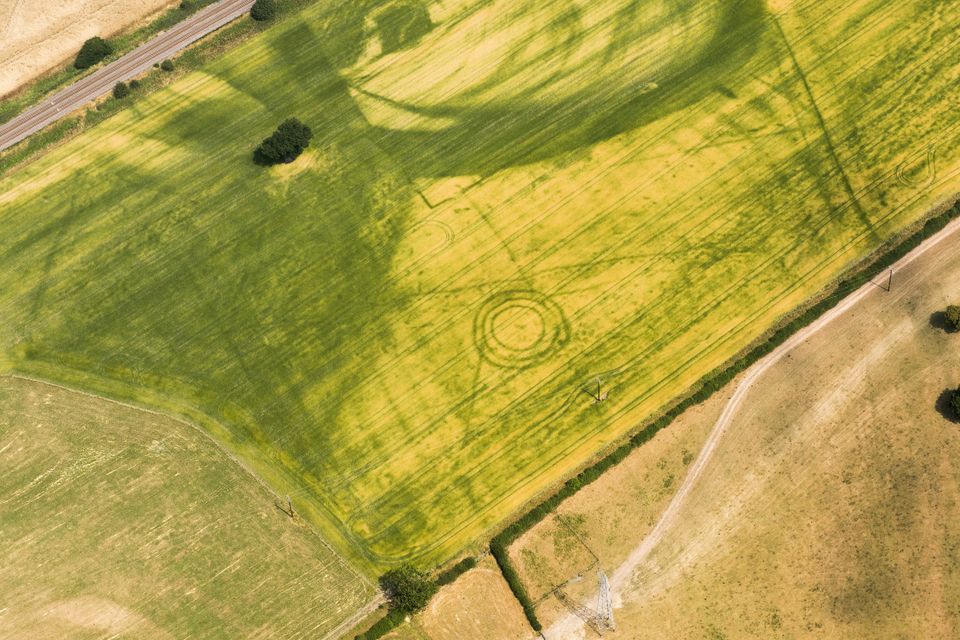 Heatwave reveals hidden archaeological sites across England ...