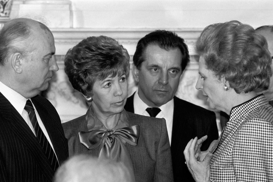 In Pictures: Man who helped end the Cold War was feted in the west ...