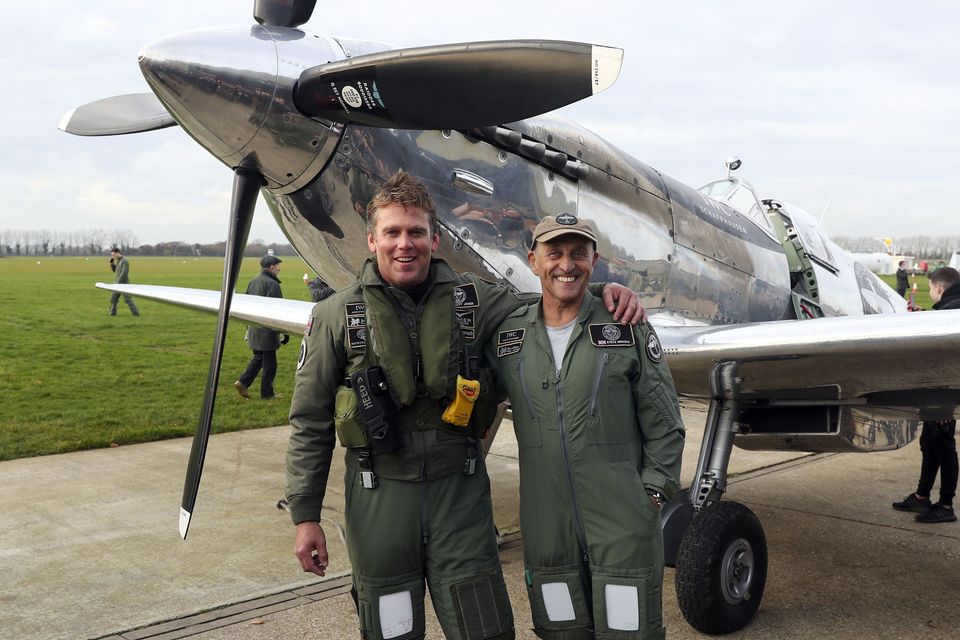 British pilots become first to fly restored Spitfire around the world ...