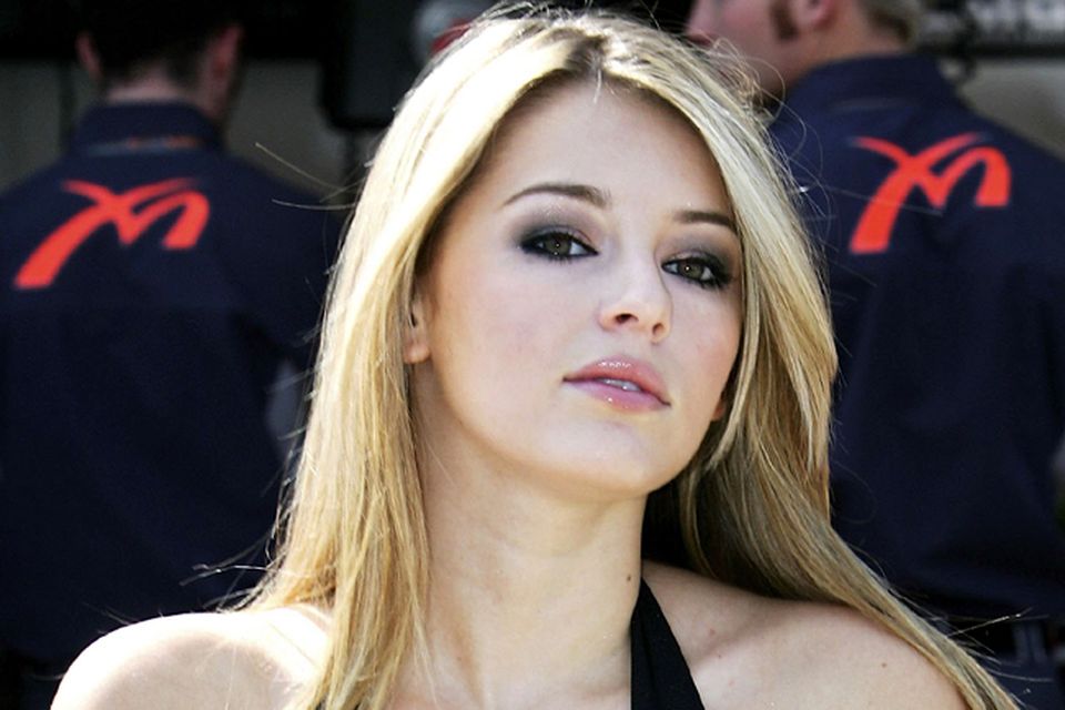 Cheryl Cole Is Fhms Worlds Sexiest Woman 2009 Uk