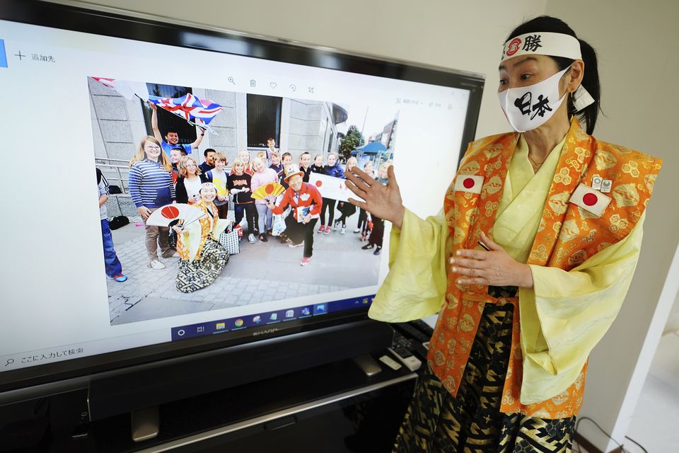 Super fan prepares for Tokyo Olympics without foreign supporters ...