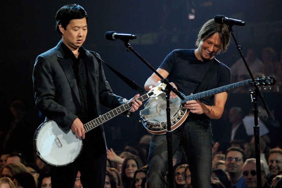 In Pictures: Justin Bieber, U2 and Lady Gaga win Billboard gongs ...